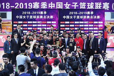 东莞女篮获得首个WCBA总冠军 组详情页 - 东莞图库 - dgphoto.timedg.com